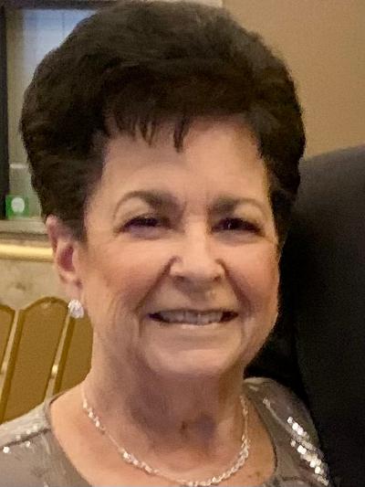 Ashley Kluge's Instagram, Twitter & Facebook on IDCrawl