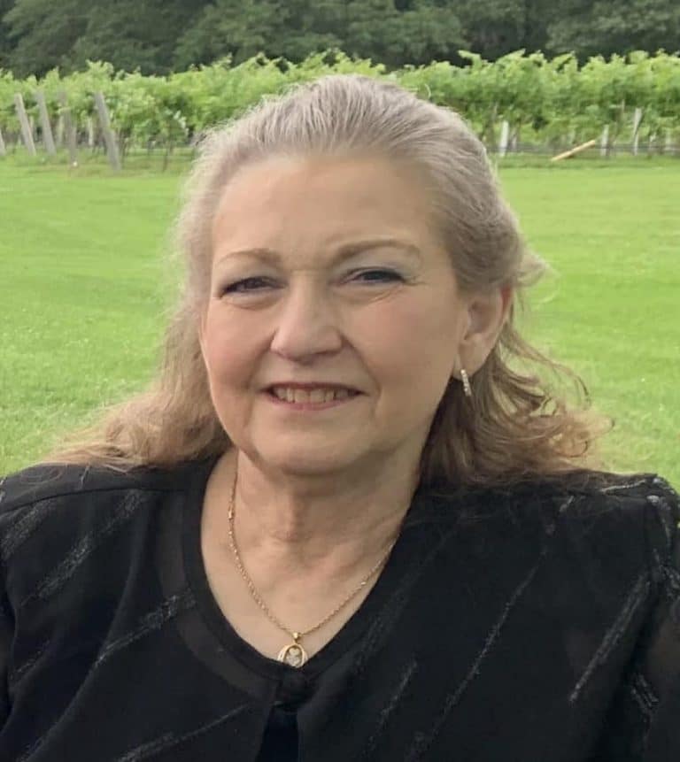 Robin Fern Strathmann (NEE: Siemens) - St Louis Cremation