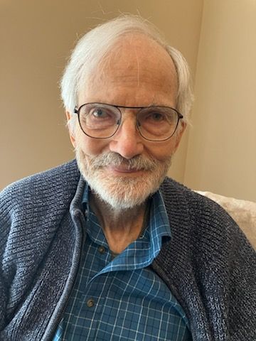 Robert "Bob" Hackett Traver - St Louis Cremation