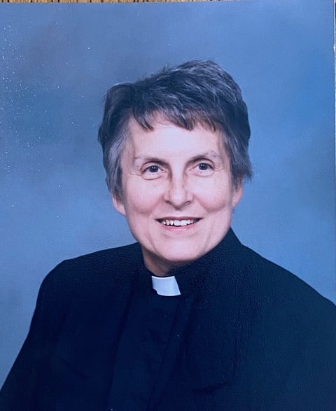 Rev. Suzanne Hardey Eastes - St Louis Cremation